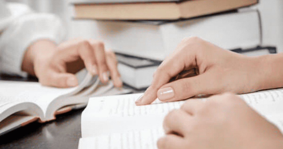 how to write a book review format with example provided.